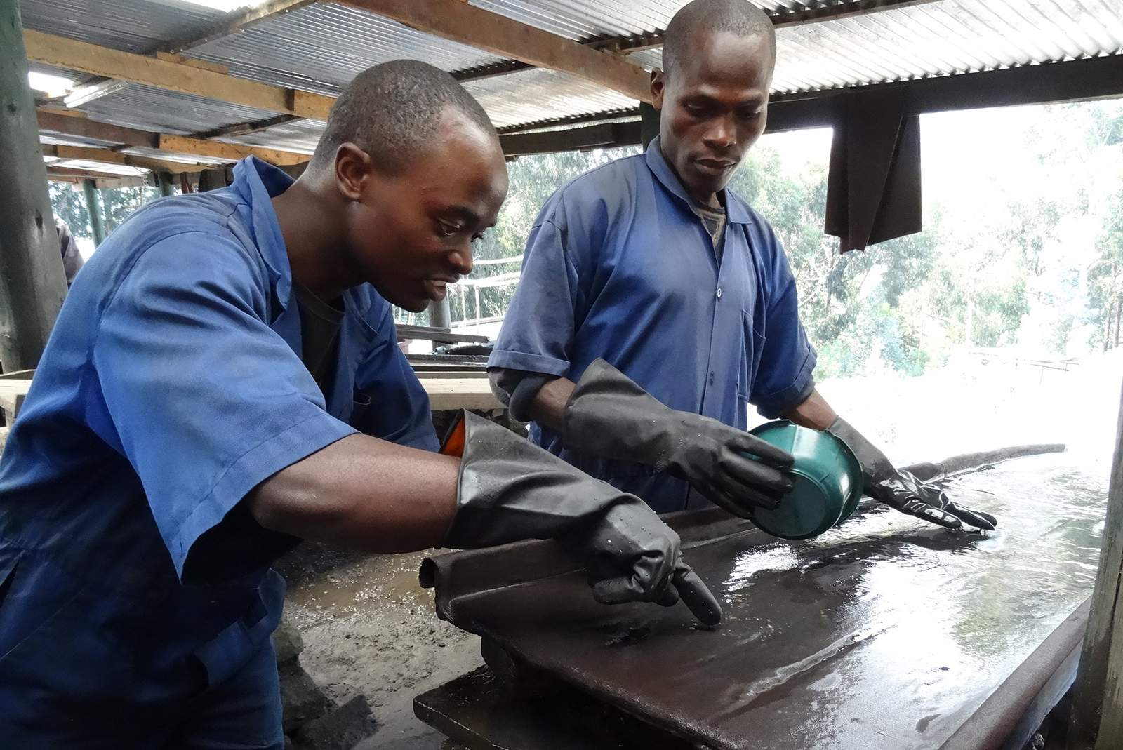 Deep in the African earth: raw materials extraction in Rwanda